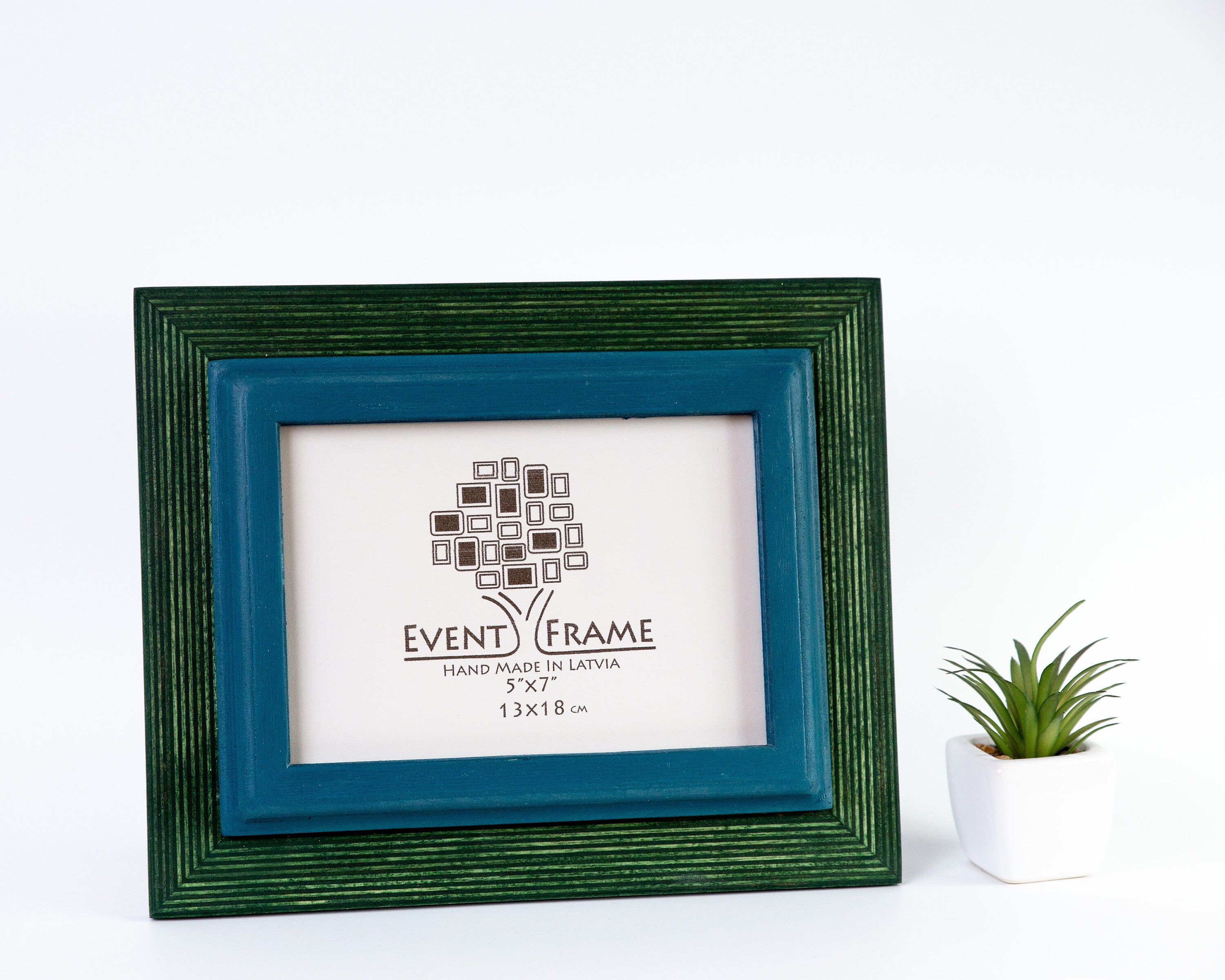 GreenBlue Picture Frames Custom Wood Frames for Family | Etsy