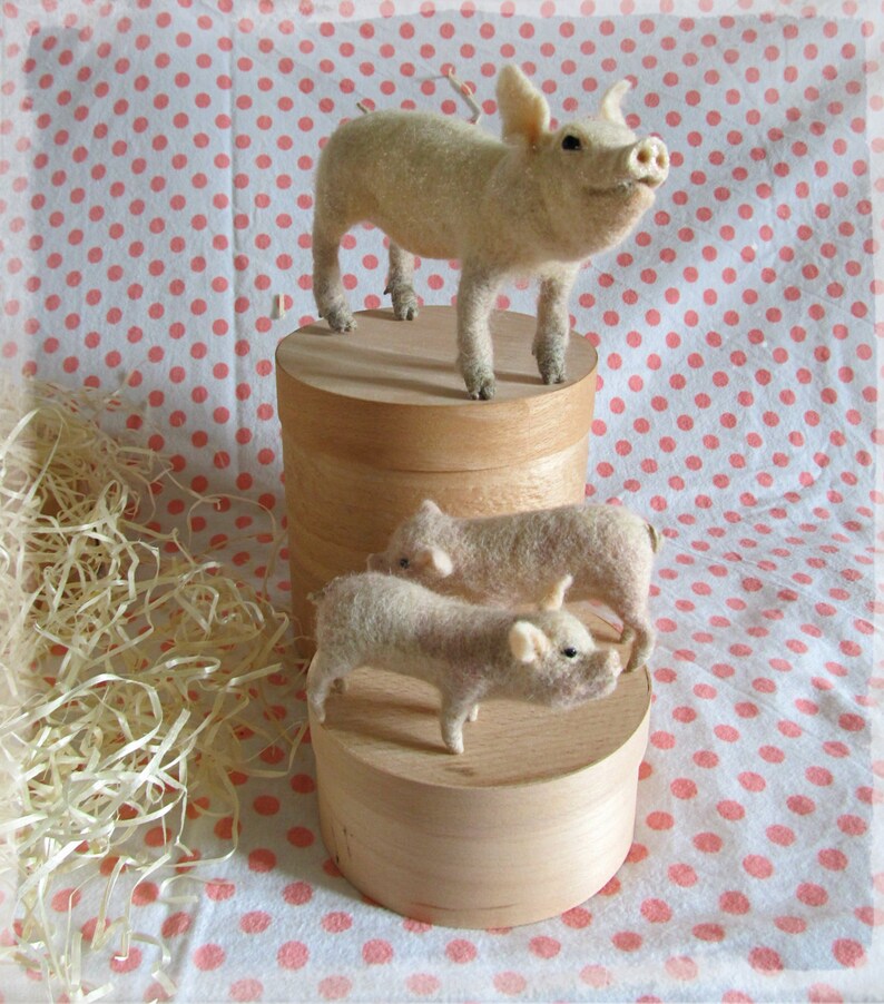 Needle felted pig and piglets | Etsy