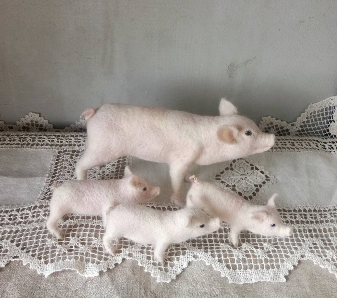 Needle Felted Pig and Piglets - Etsy