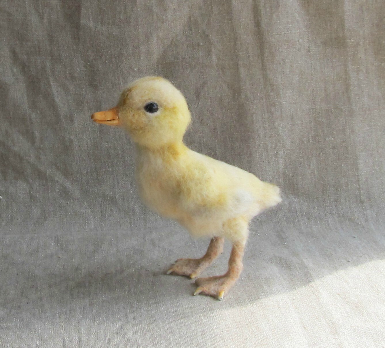 Easter duckling/Vintage-inspired needle felted duckling | Etsy