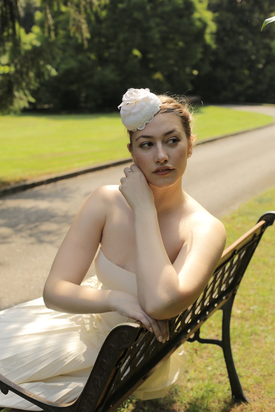 Bridal Pillbox Hat, Flower Pillbox Hat, Ivory Wedding Headpiece, Wedding Perch Hat, Silk Flower ...