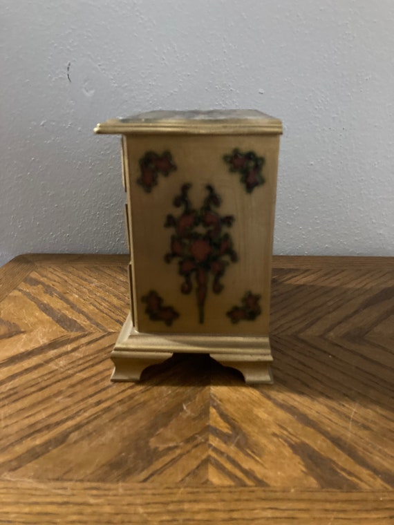 Vintage florentine style jewelry box, music box, gold… - Gem