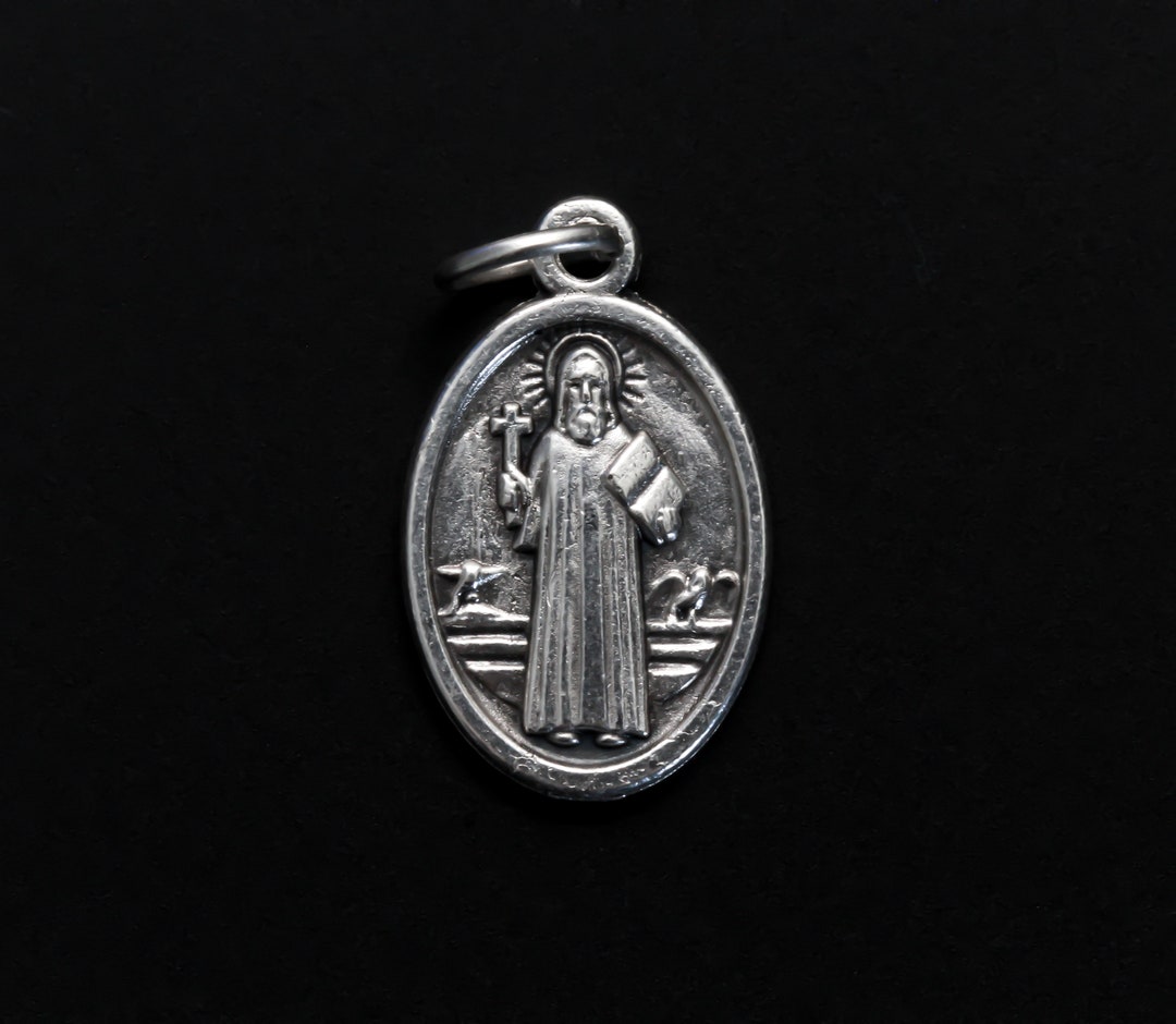 Saint Benedict Devil Chasing Medal - Protection Against Evil Amulet - 7 ...