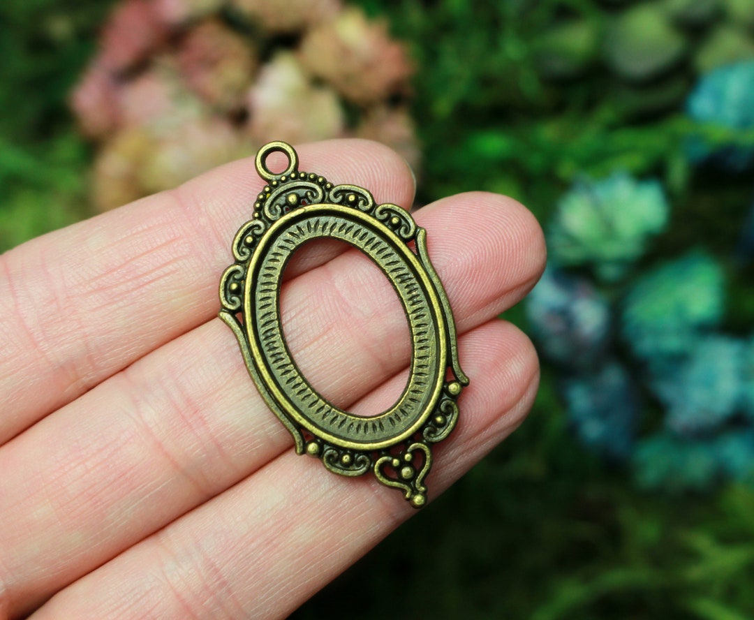 Bronze Ornate Oval Bezel With Open Back 42mm X 24mm, Tray Fits 25mm X ...