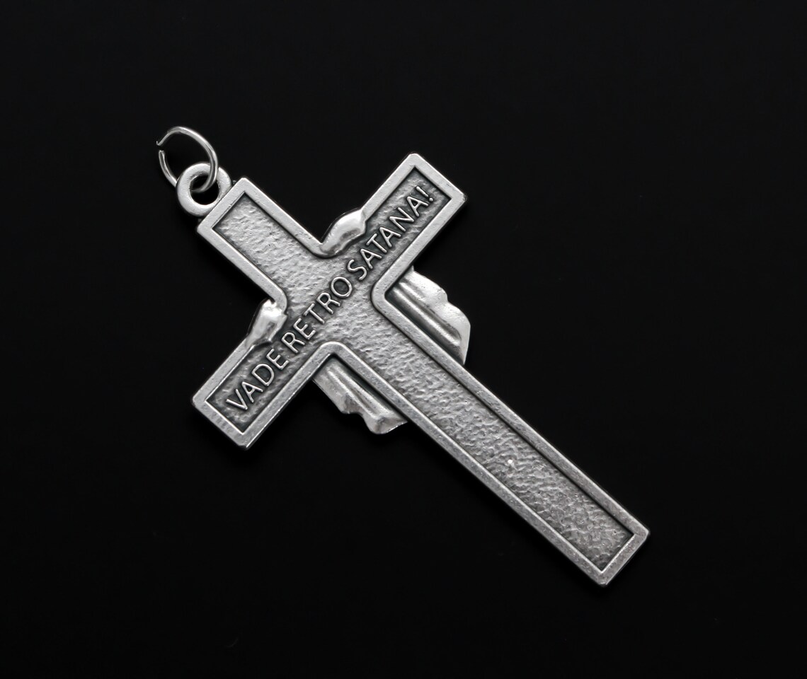 The Face of Christ Crucifix Cross - in the Name of God, Get Behind Me ...