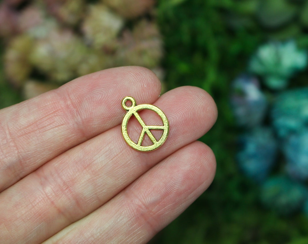 Golden Peace Symbol Charms - International Symbol of Peace - 15mm Long ...
