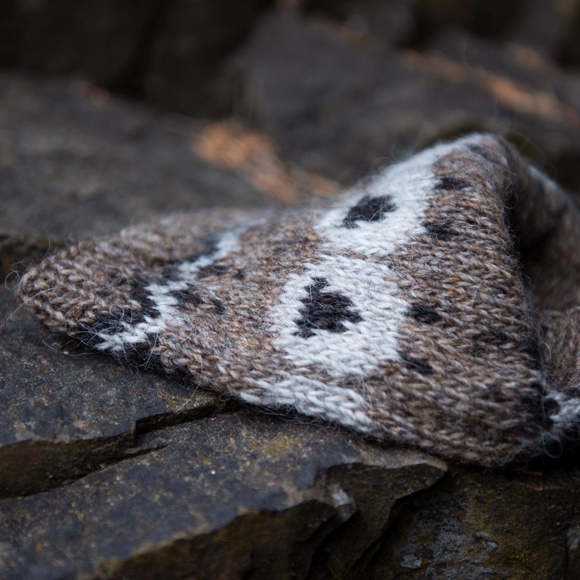 Sheep Motif Cowl Knitting Pattern, Cozy Animal Neck Warmer, Fair Isle ...