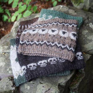 Sheep Motif Cowl Knitting Pattern, Cozy Animal Neck Warmer, Fair Isle ...