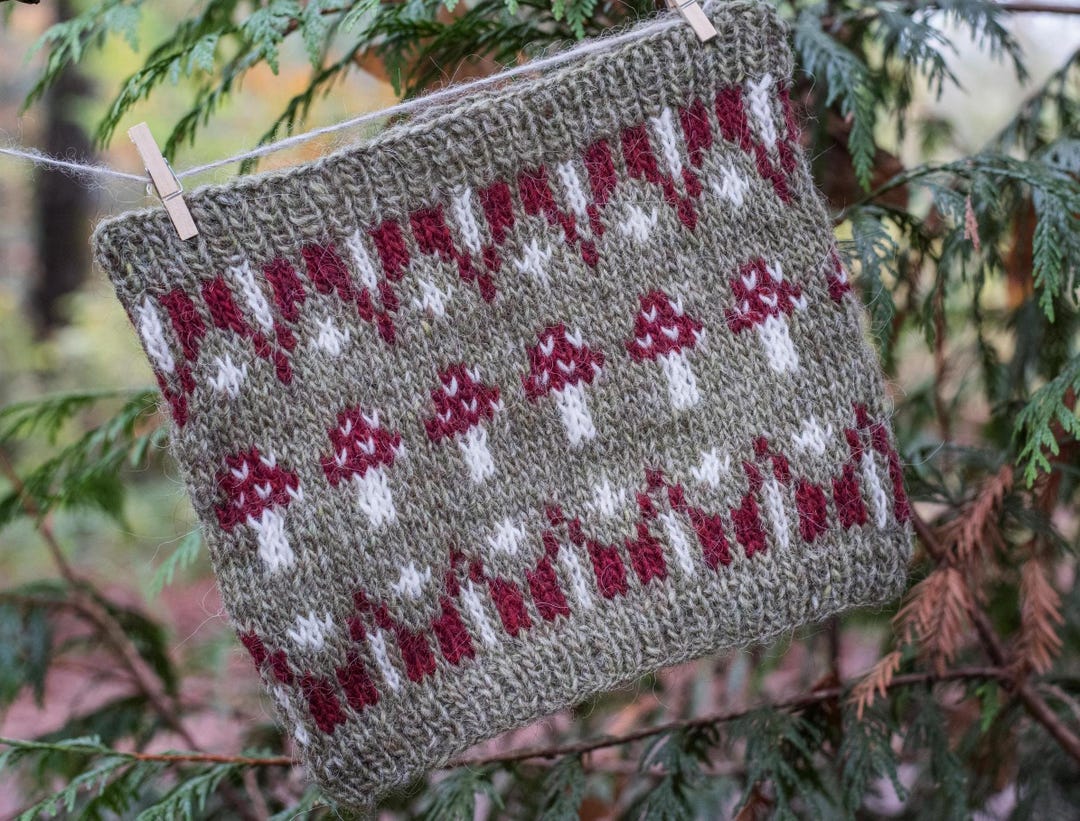 Mushroom Cowl Knitting Pattern, Fair Isle Circular Knit, Stranded ...