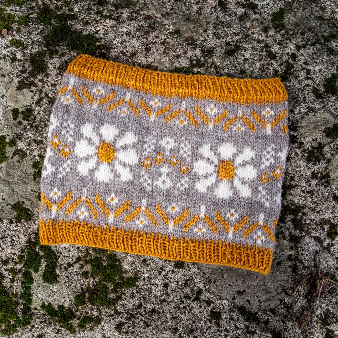 Daisy Cowl Knitting Pattern PDF, Floral Fair Isle Neck Warmer, Spring ...