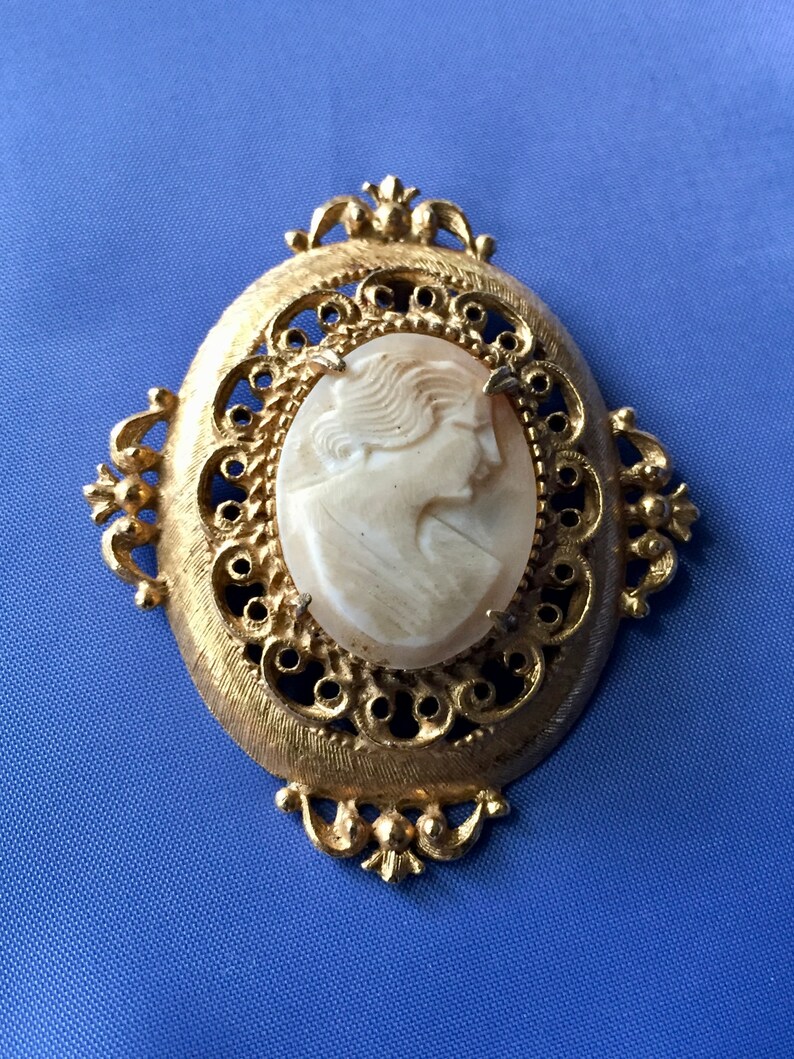 Vintage Signed Geno Carved Shell Cameo Pendant Vintage Cameo - Etsy