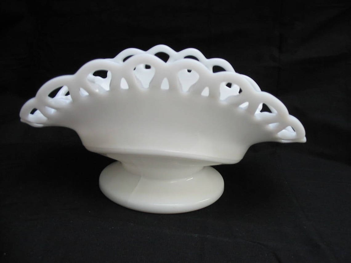 Milk Glass Banana Bowl Colonial Lace L E Smith Bowl With Bent Sides - Etsy