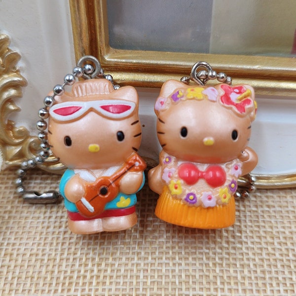 Hello Kittys Hawaii Keychain - Etsy