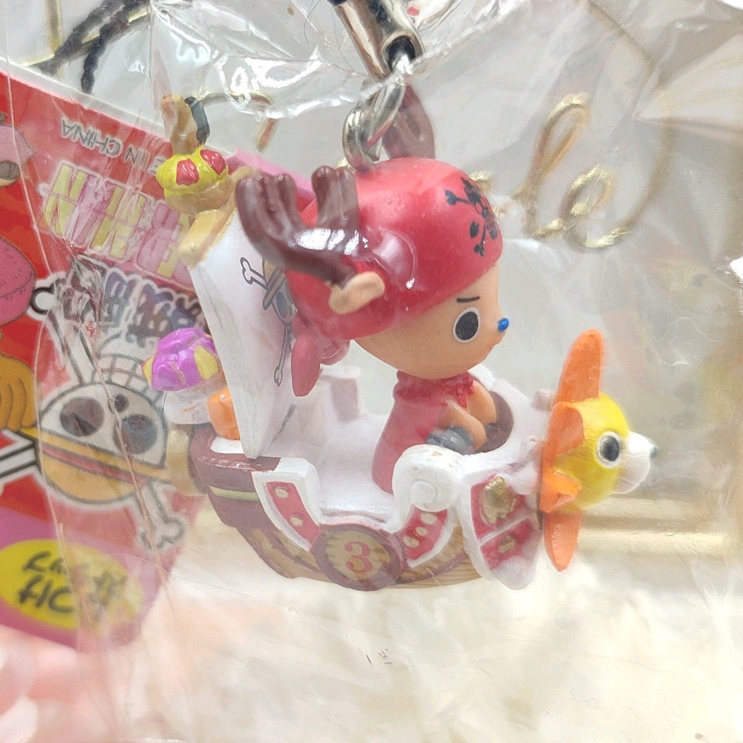 One Piece Chopper Thousand Sunny Pirates Ship Mini Figure Strap ...