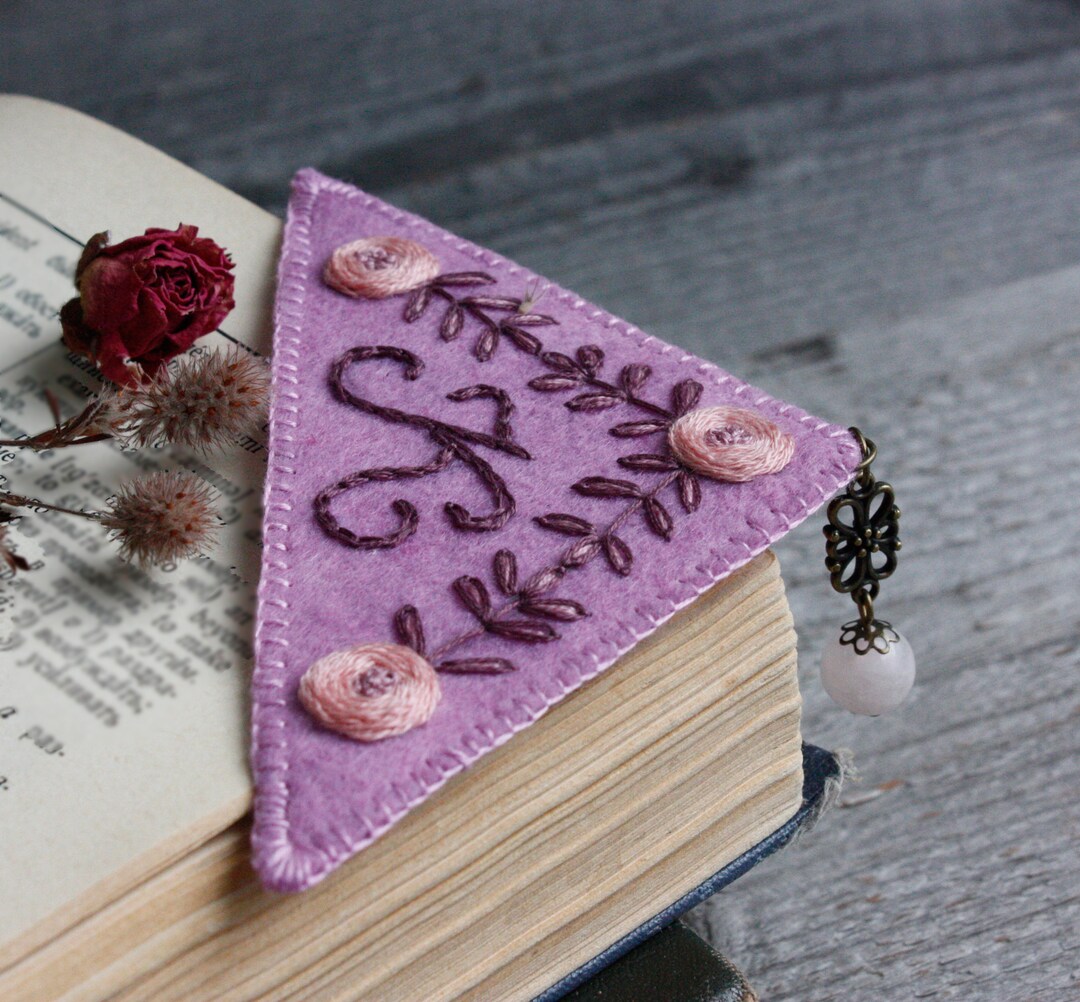 Personalized Embroidered Bookmark Corner With Initial Felt Corner ...