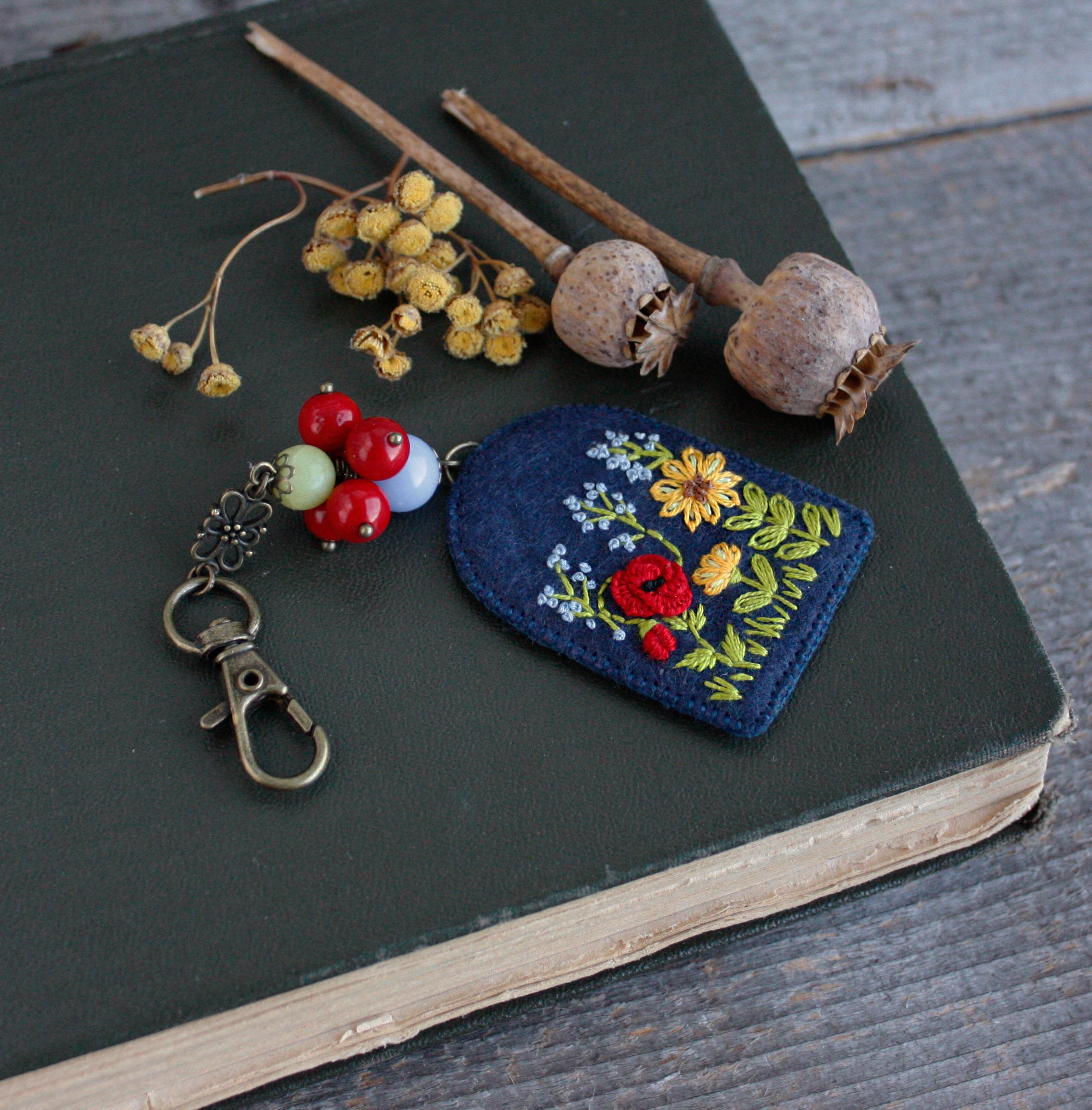 Red Green Beaded Scissors Fob Minder Gemstone Personalized Scissors ...