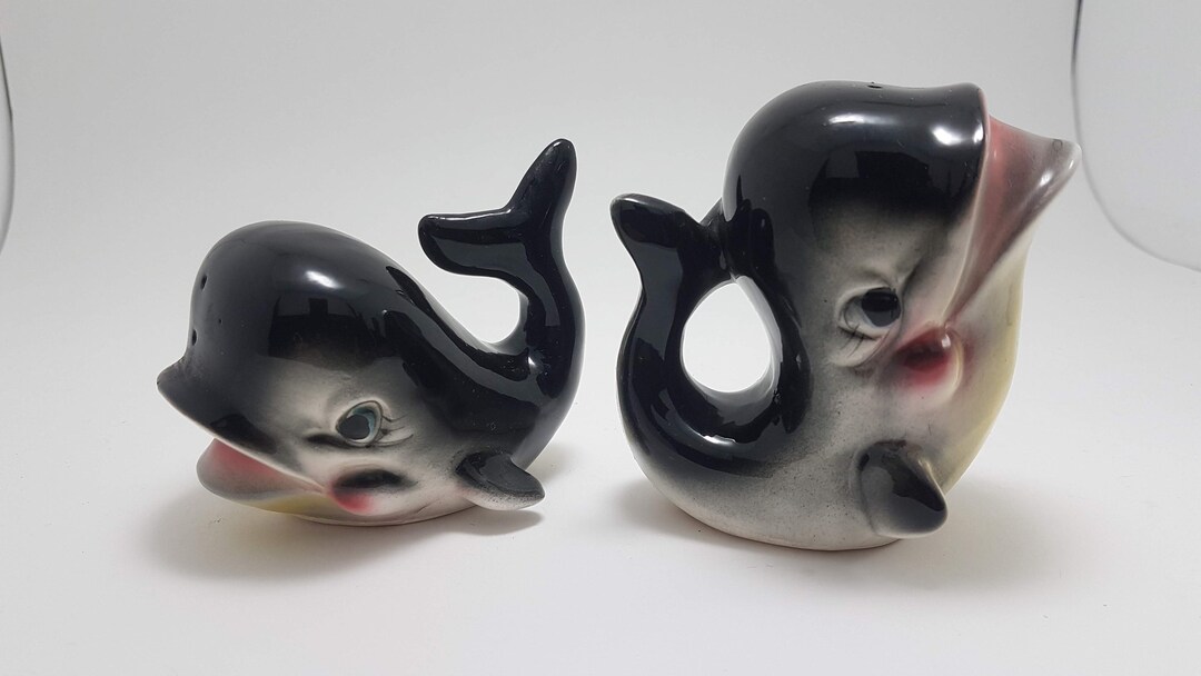VTG Salt & Pepper Anthropomorphic Whales Family Mama and Baby Shakers ...