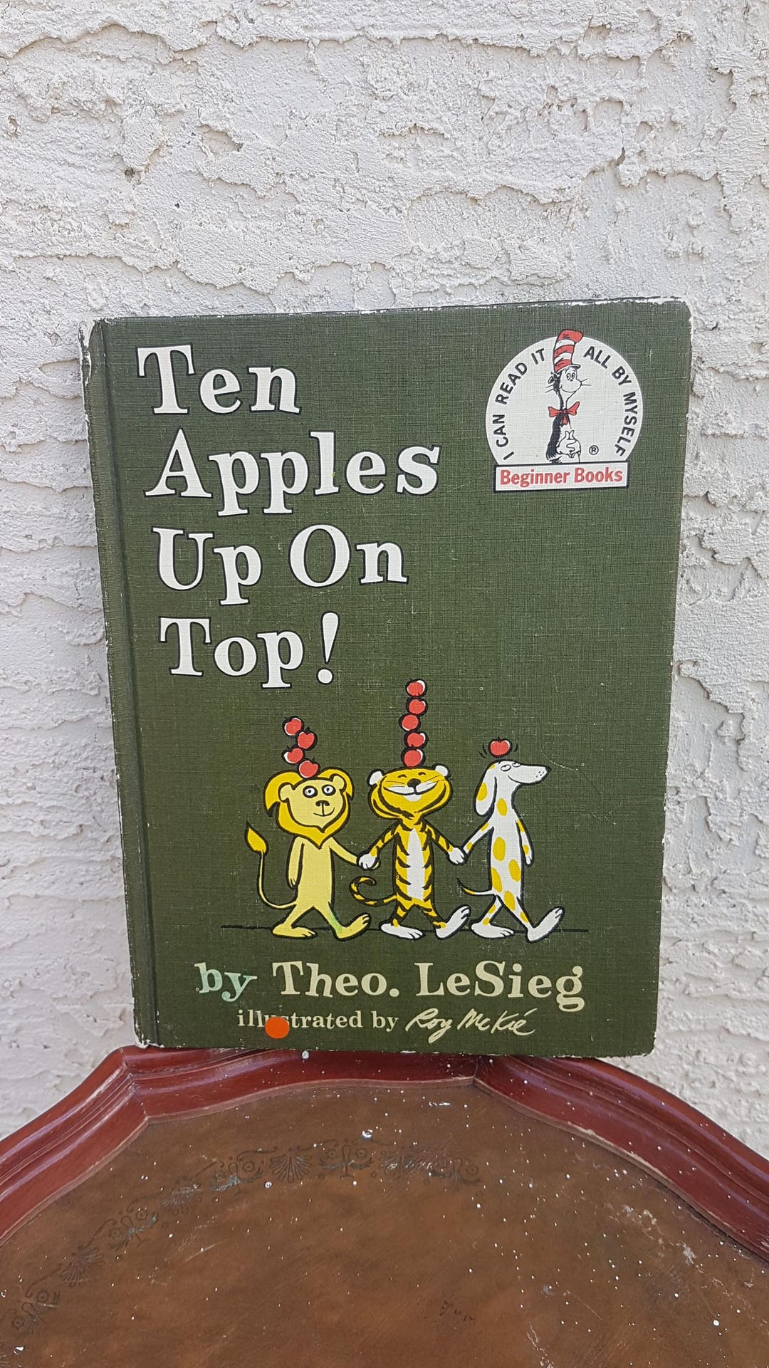 1961 First Club Edition Dr. Seuss Ten Apples up on Top Vintage Book - Etsy