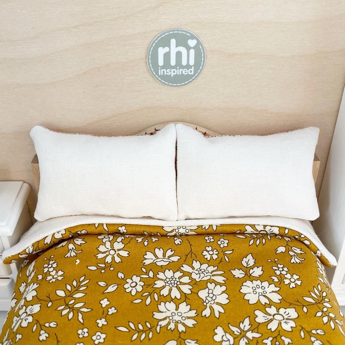 Miniature Linen Pillows set of 2 1:12 Scale Modern - Etsy