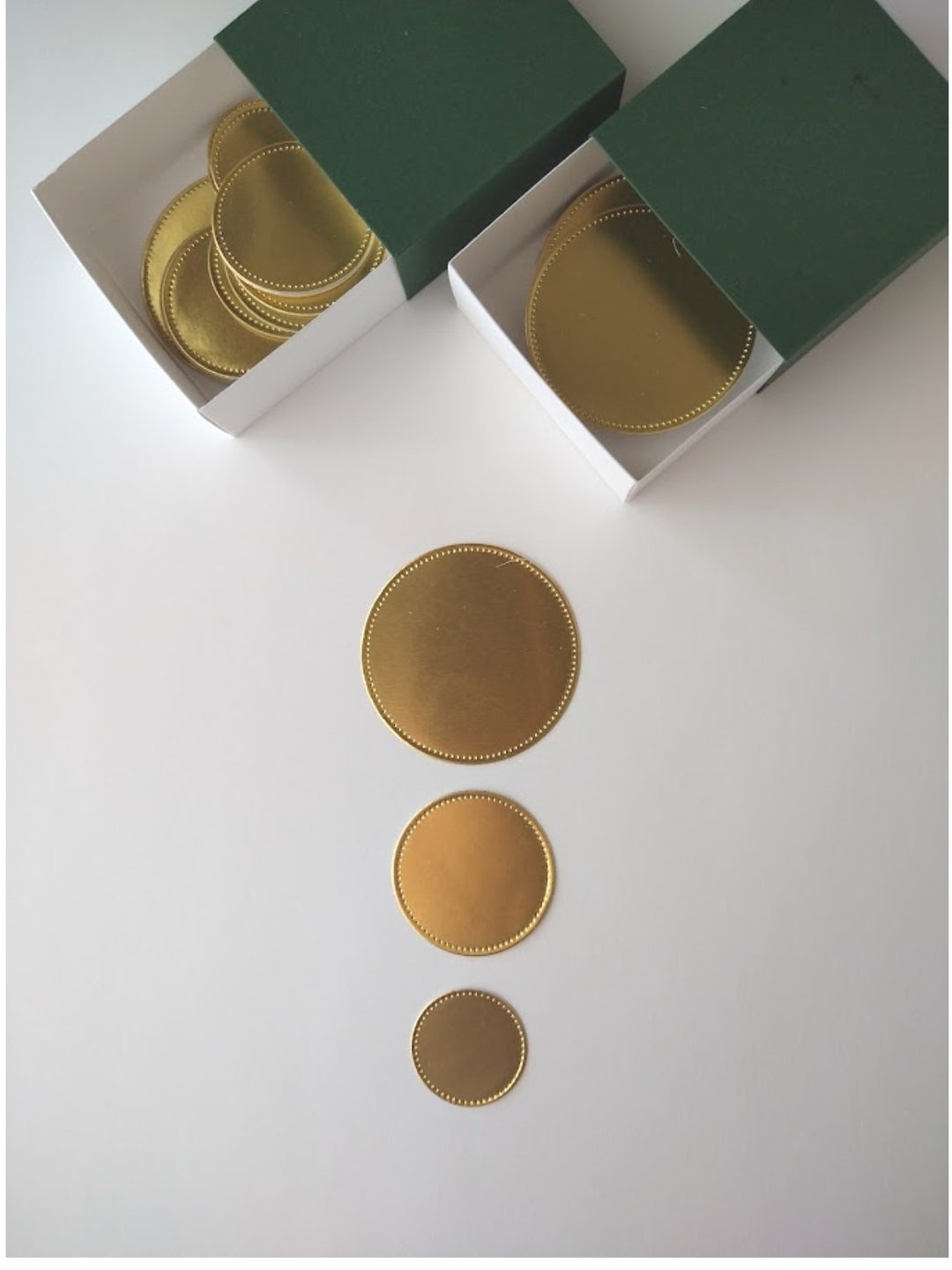 Gold Circle Sticker Seal Labels - With Embossed Border: for Envelope ...