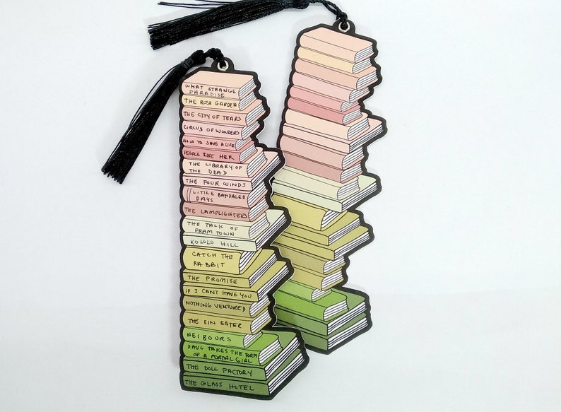 Cute Bookmark Tracker, Bookstack, Double Sided, 42 Books to Fill In ...