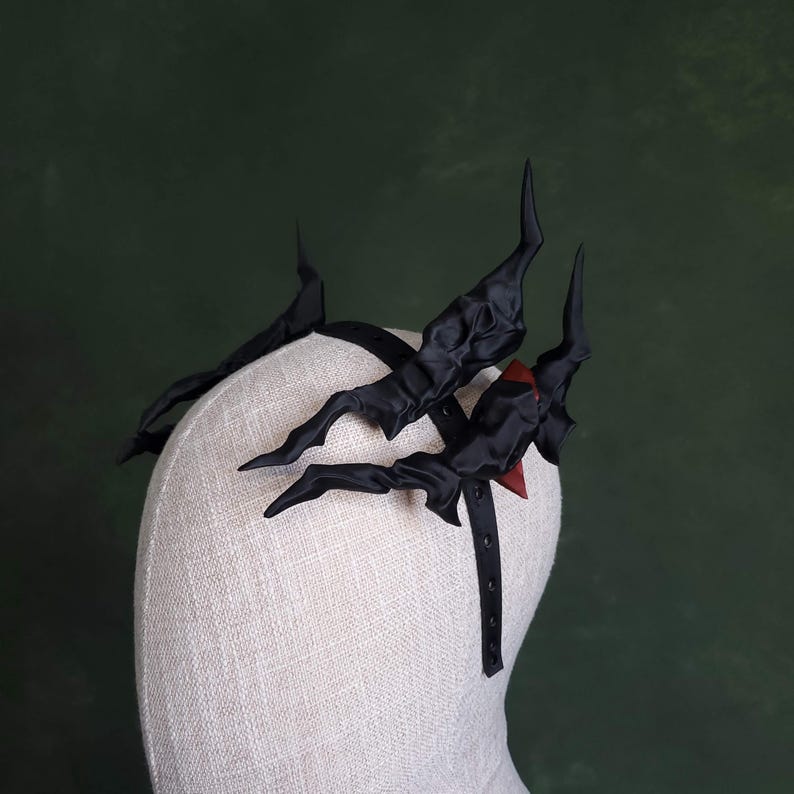 Deepspace Horn Crown | 3D Printed Headpieces - Etsy