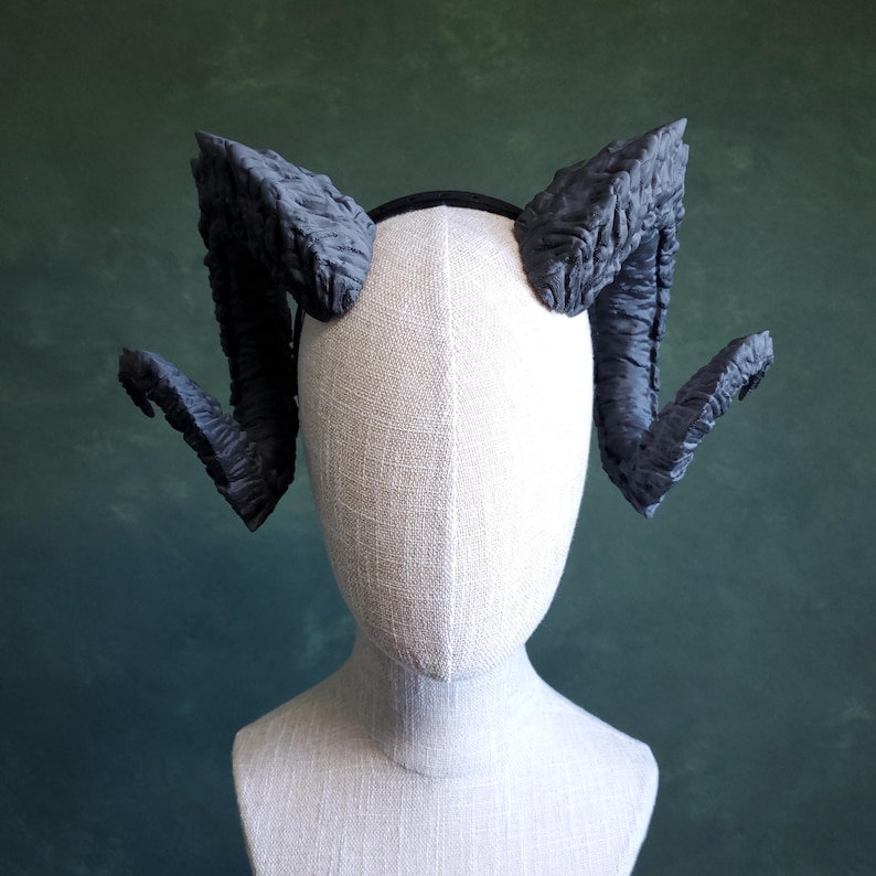 Pyrus | Spiked Curled Horns With Multiple Sizes - Etsy