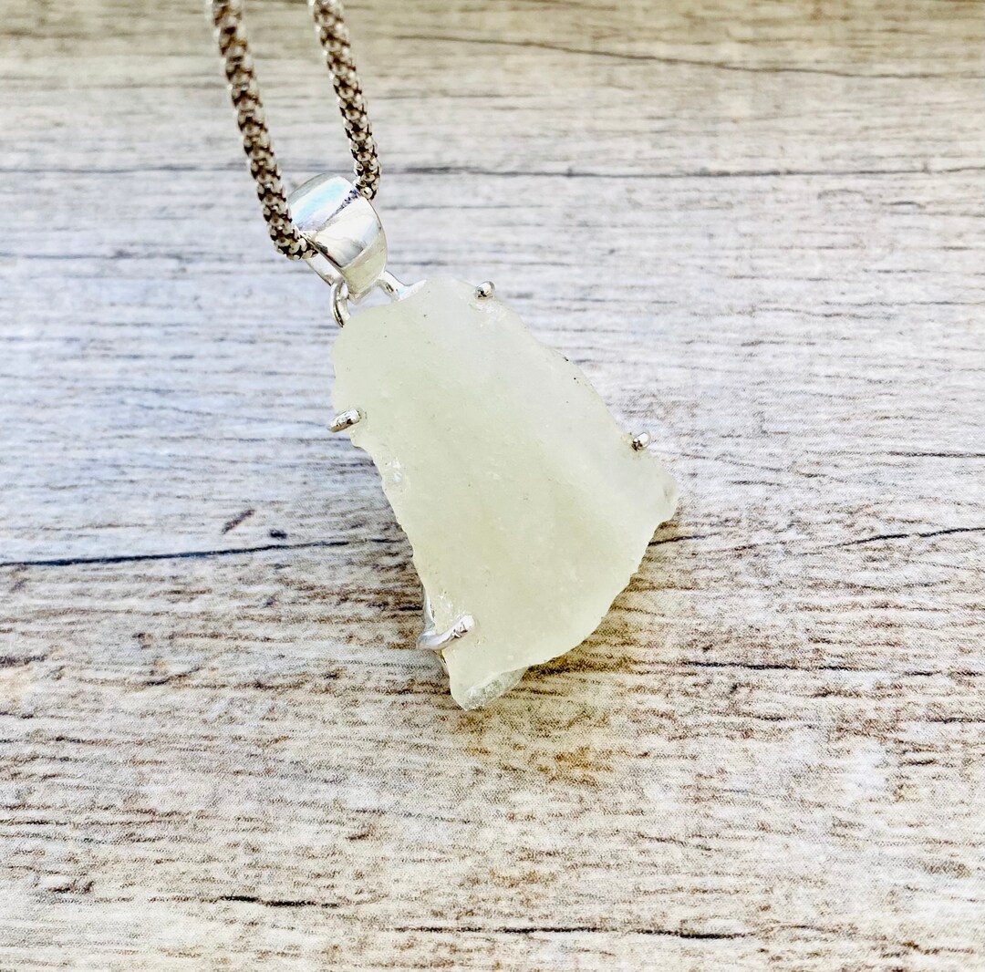 Very Rare Natural Raw Libyan Desert Glass Pendant, Golden Tektite ...