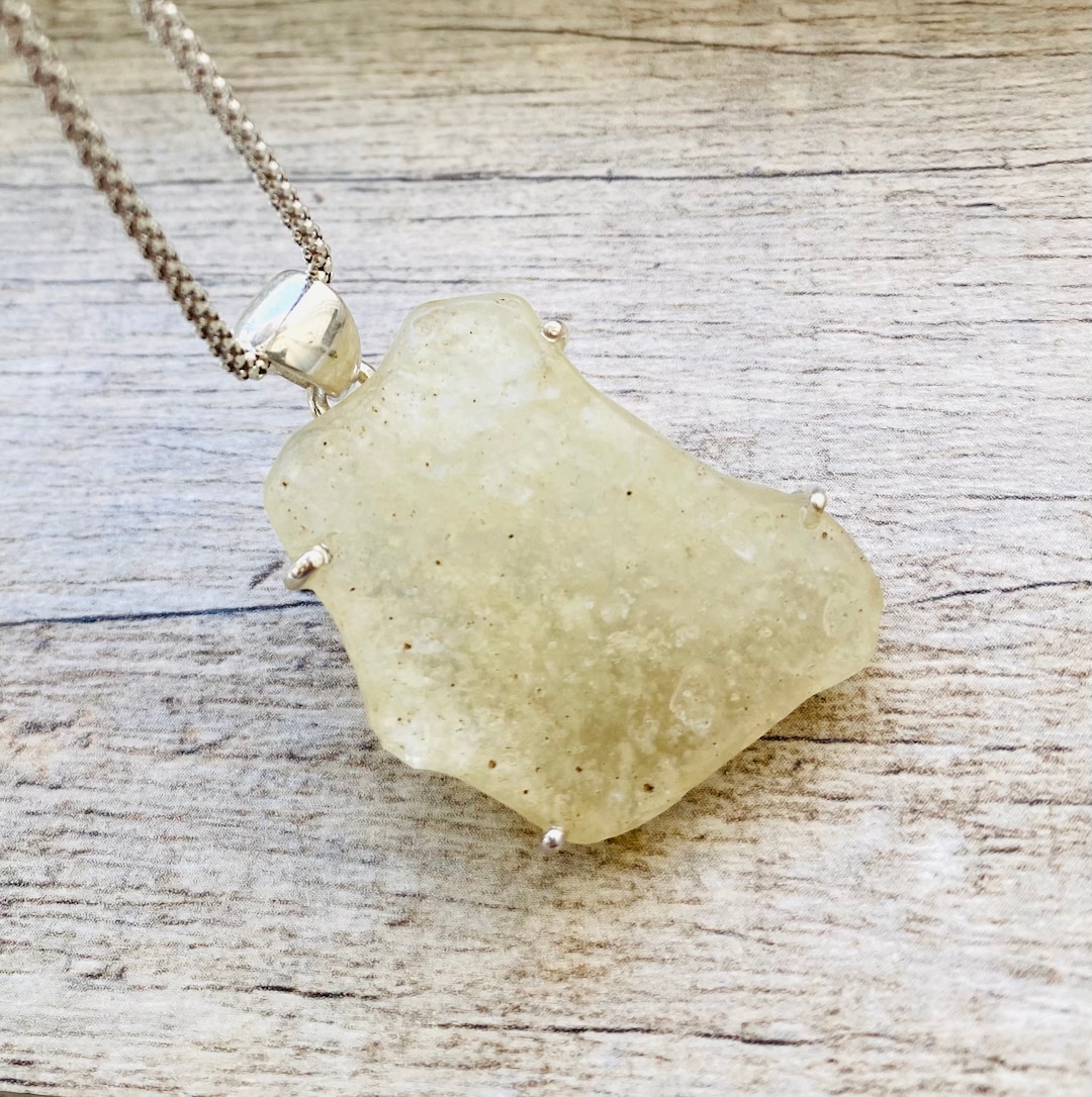 Very Rare Natural Raw Libyan Desert Glass Pendant, Golden Tektite ...