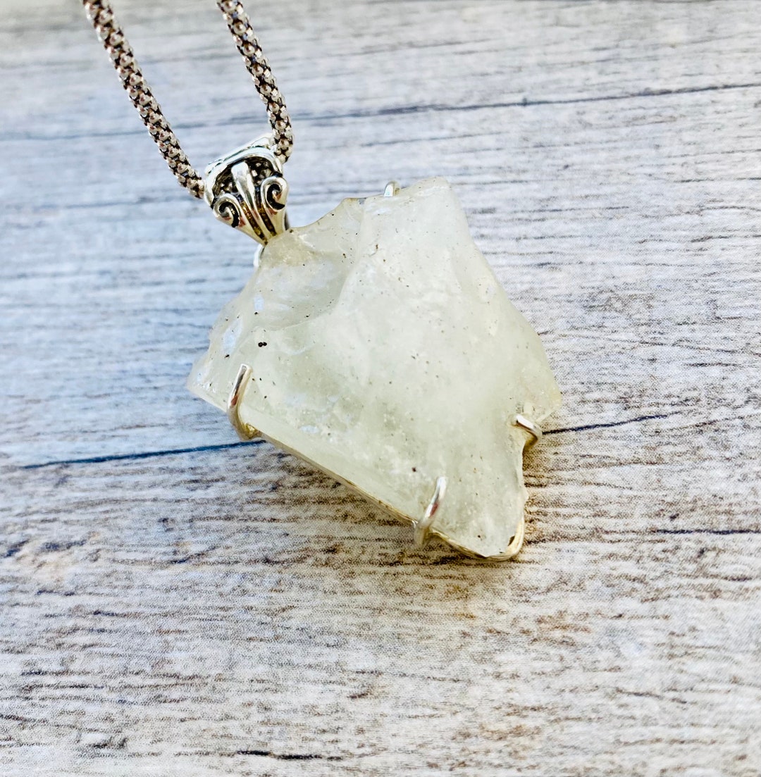 Very Rare Natural Raw Libyan Desert Glass Pendant, Golden Tektite ...