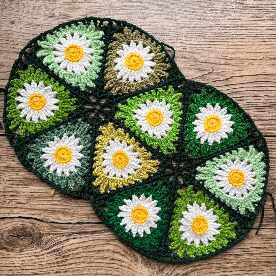Pattern: Daisy Bloom - Etsy