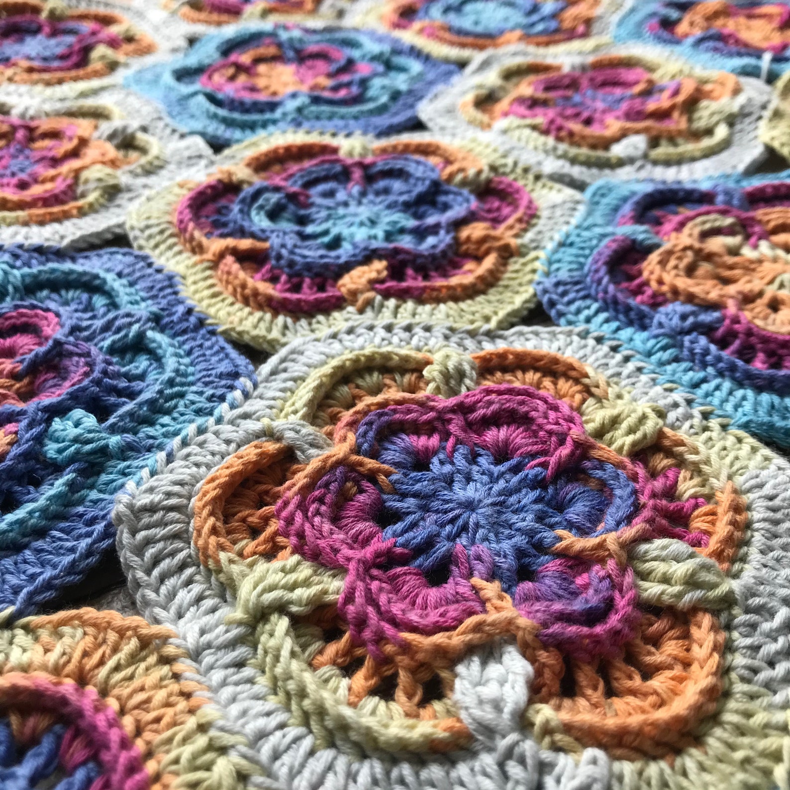 Pattern: Flower Vortex - Etsy