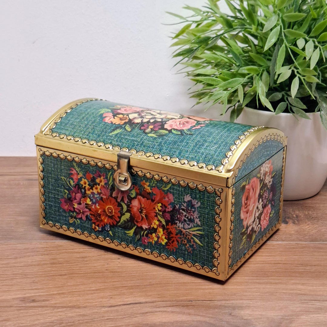 Vintage Tin I Treasure Chest - Storage - Cookie Tin / Biscuits - Tin ...