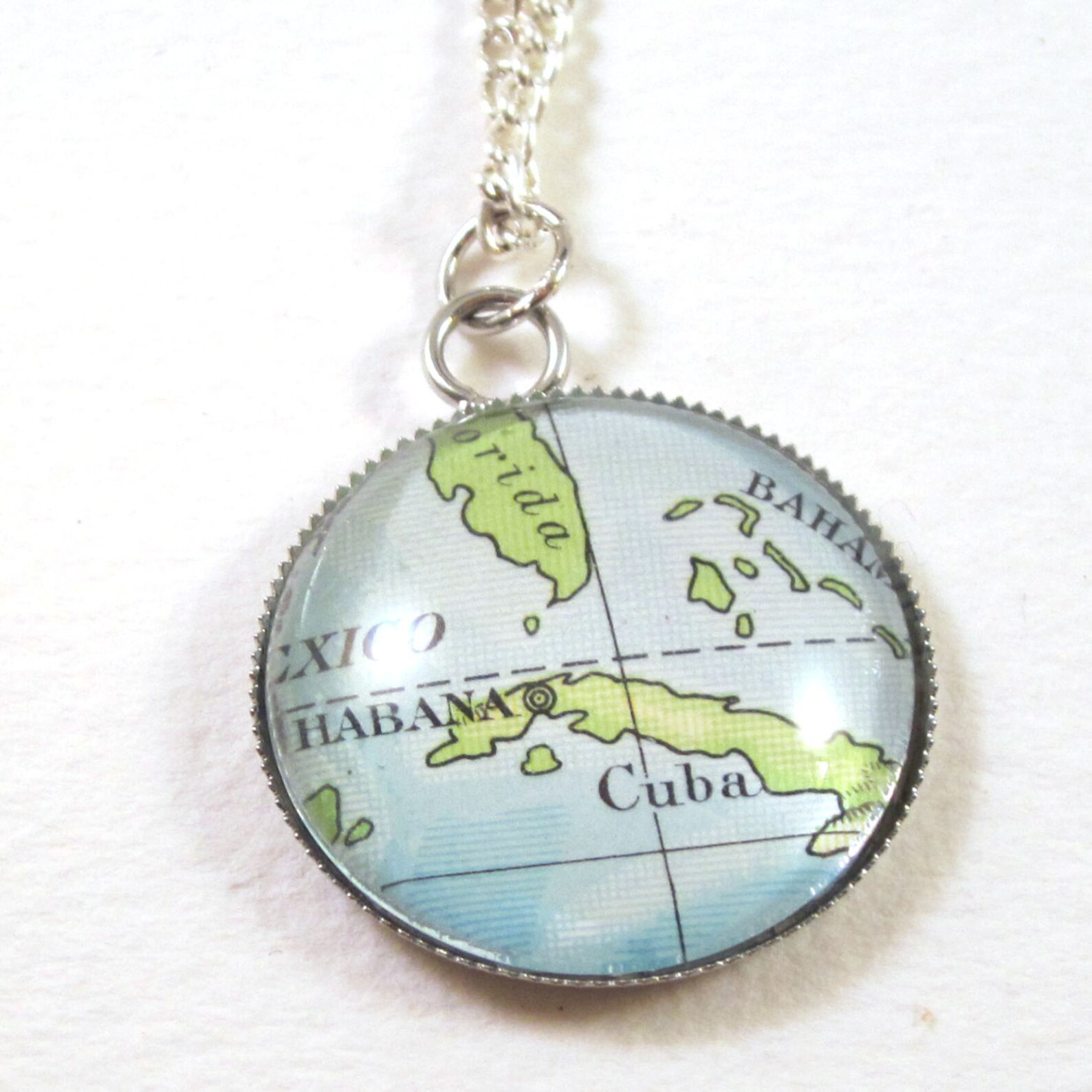 Personalized Map Necklace America Variatons 25 Mm | Etsy