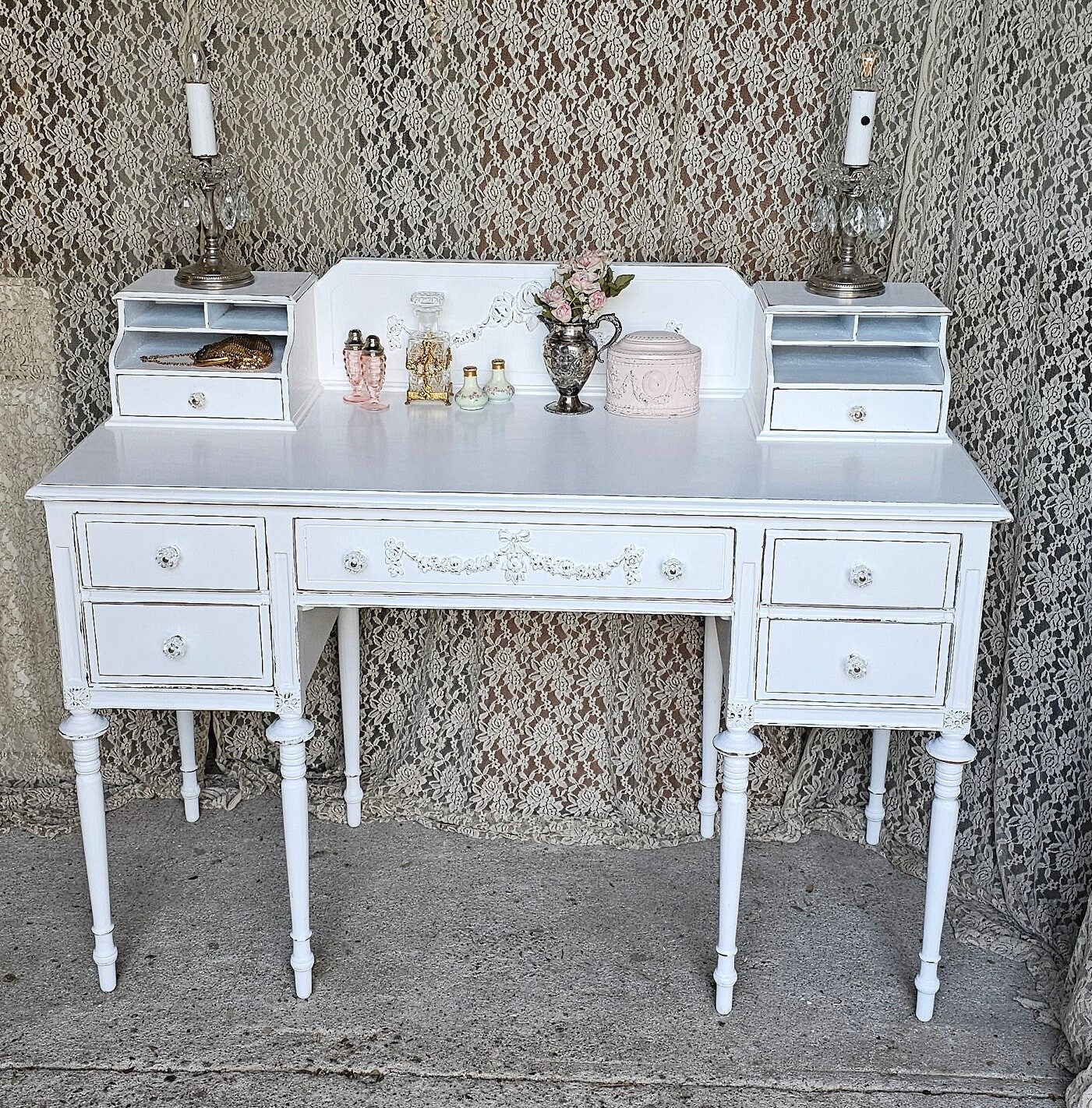 White vintage desk store
