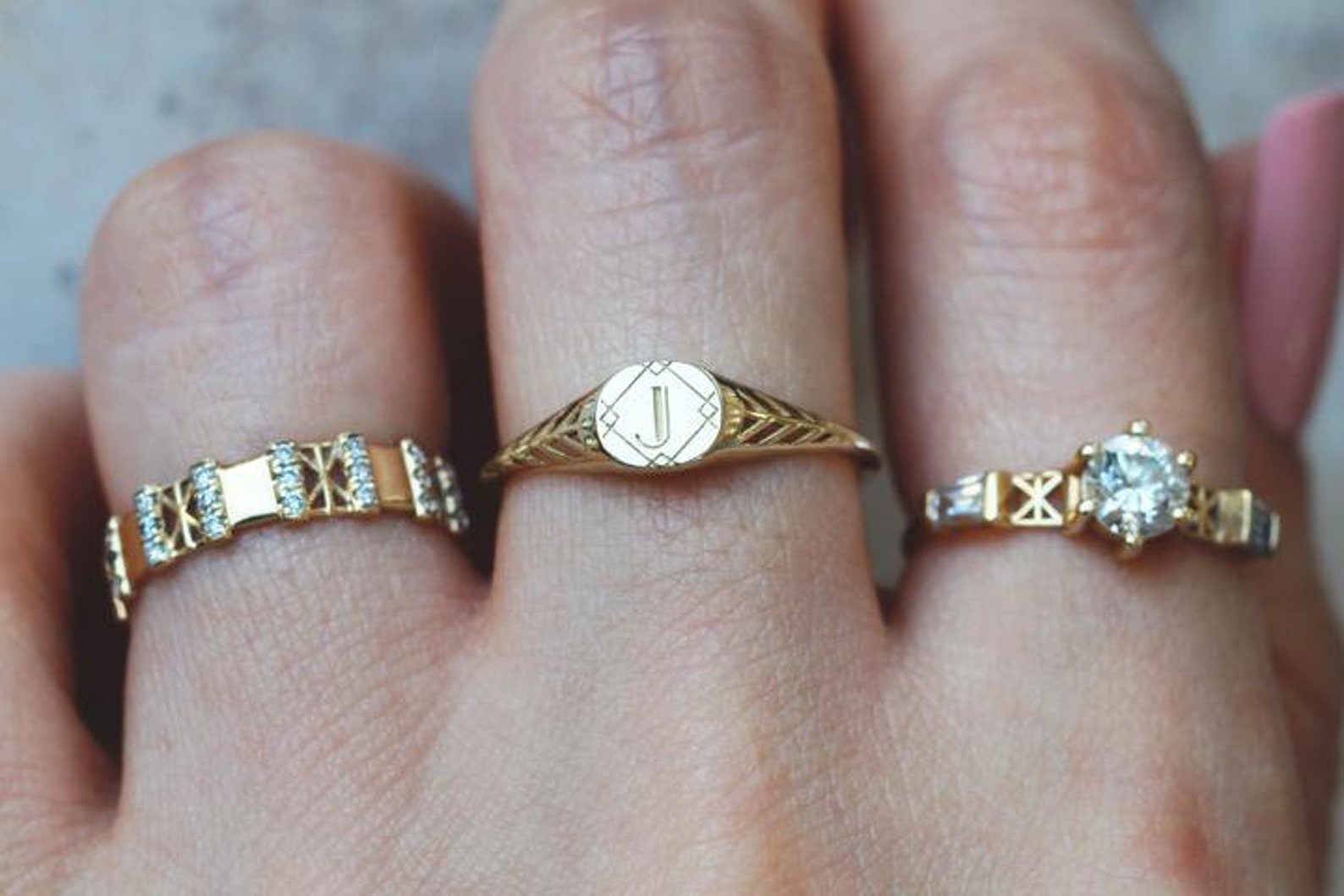 Plain gold signet ring in 18k solid gold | Etsy