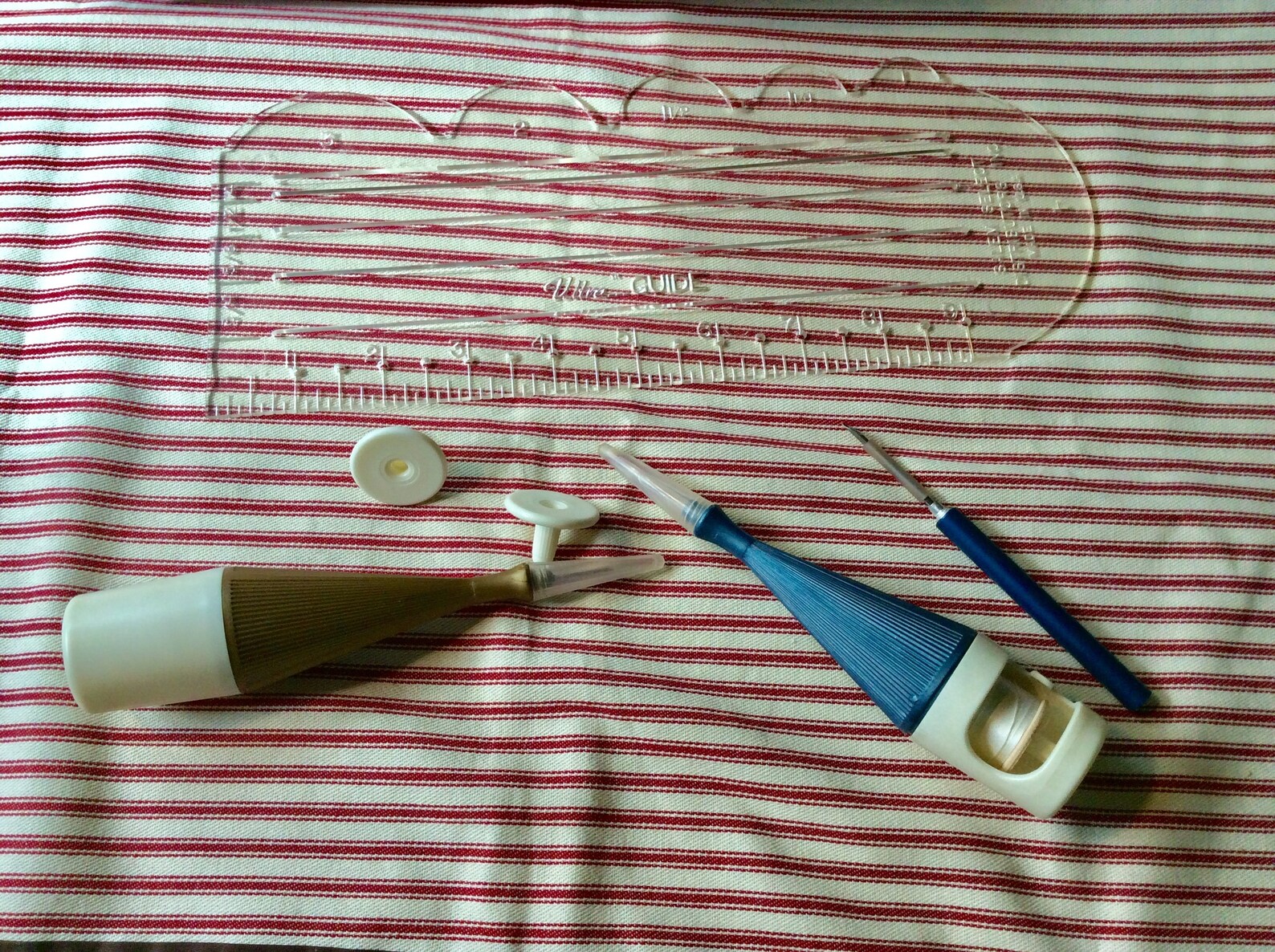 Salem Mini Sew’r Kit - Etsy
