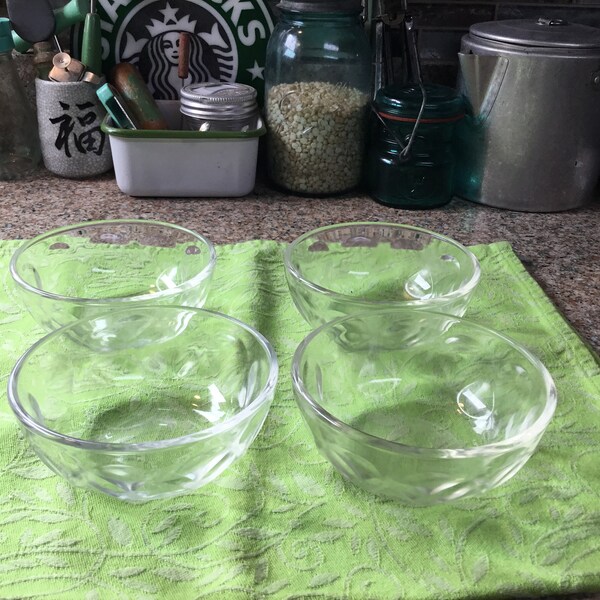 Pyrex Teardrop Mixing Bowls - Etsy