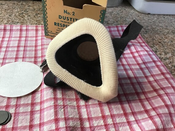 Wilson Respirator / Dustite #2 - Gem