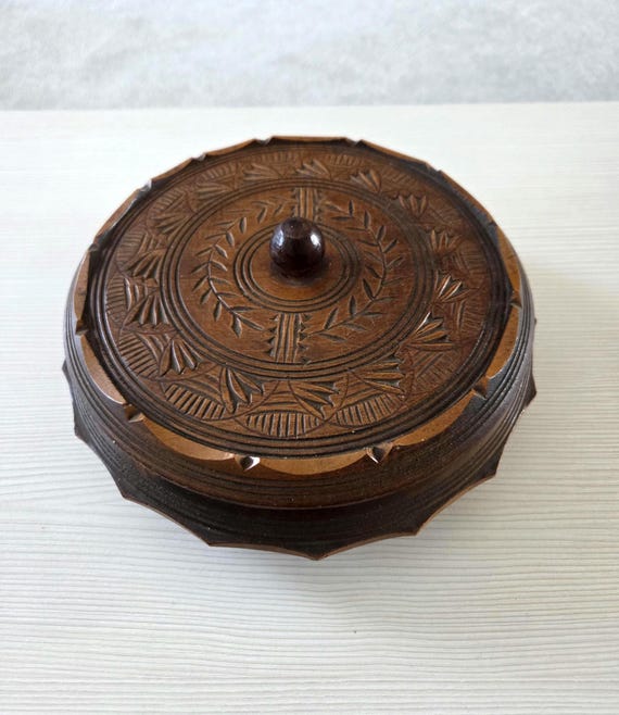 Round vintage box with lid Wood round box Wood trinke… - Gem