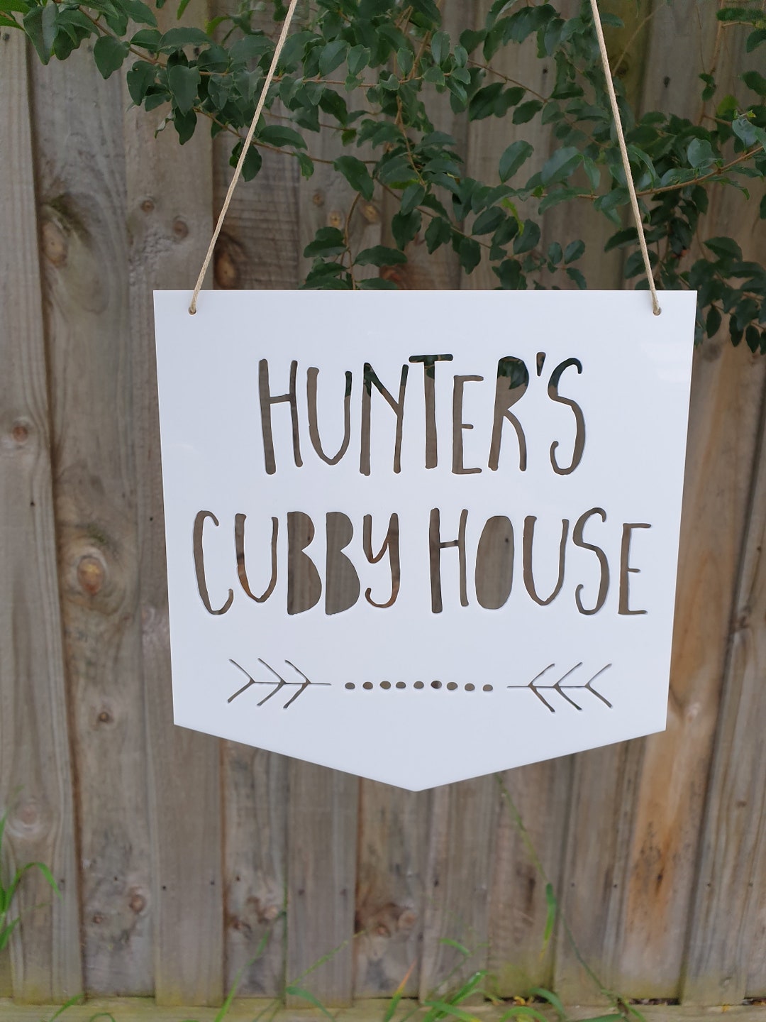 Personalised Cubby House Sign DOTS AND ARROW Design-treehouse-plaque ...