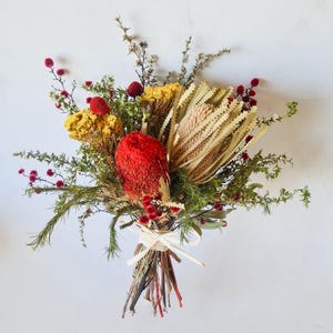 Red Dried Australian Native Flower Arrangement Banksia Bouquet ...