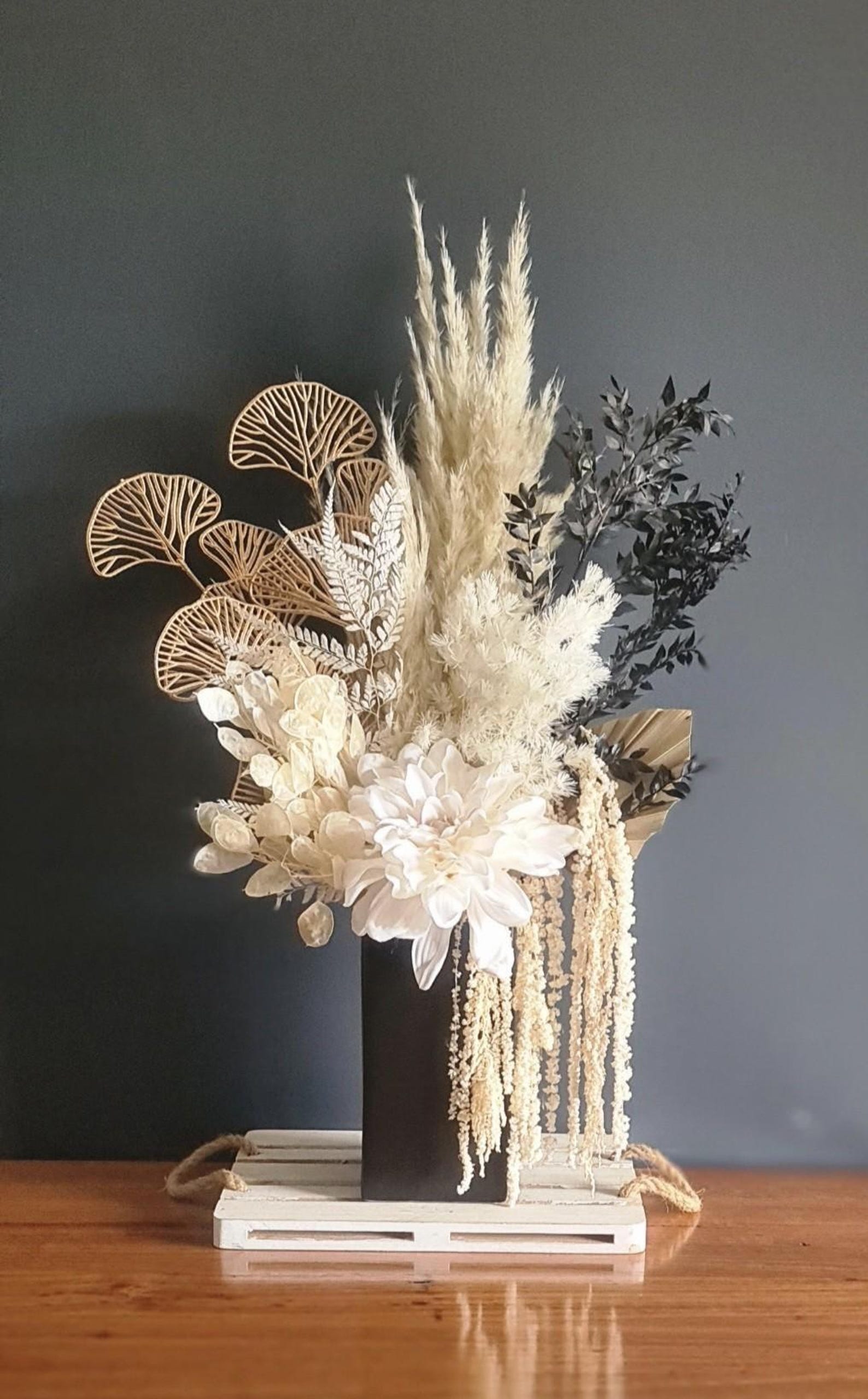 Black Gold White Preserved Flower Arrangement Monochrome Flowers Luxury ...
