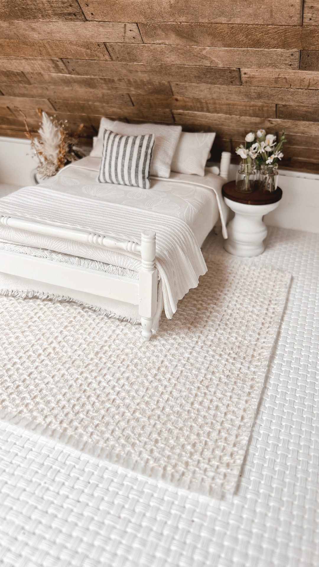 Dollhouse Miniature Area Rug, 1:12 Scale, Cream & White Woven Carpet - Etsy