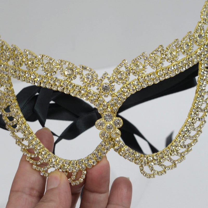 Ball Mask - Etsy