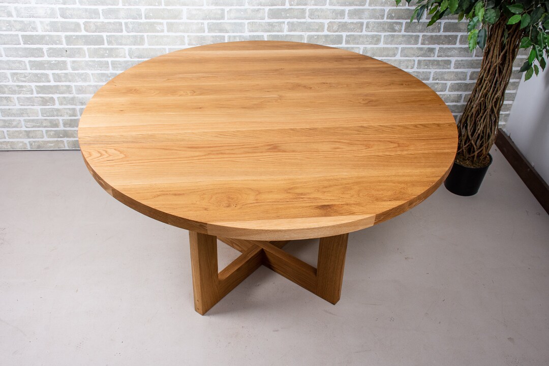 Round Oak Table, Round Wood Dining Table on Pedestal Base, Pedestal ...