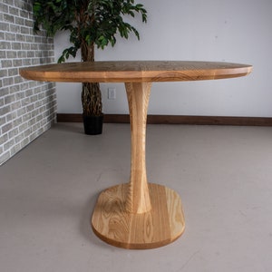 Small Oval Table, Oval Pedestal Dining Table for 4, Hardwood Banquette ...