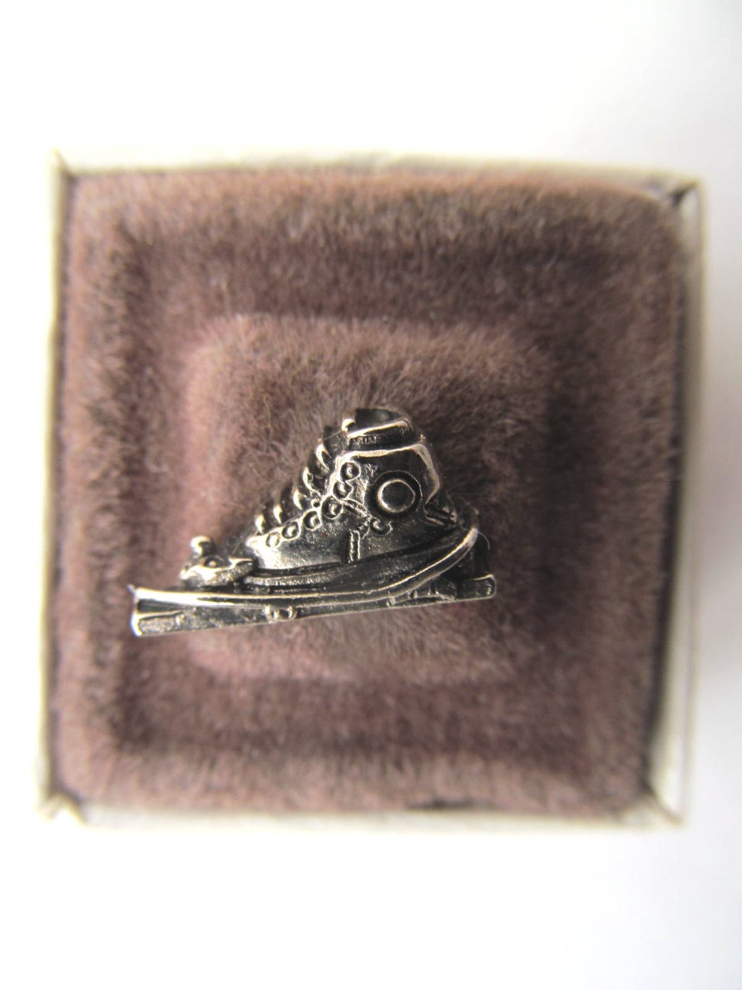 Adorable Vintage Silver Ski Boot Tie Tack Lapel Pin New, Old Stock ...