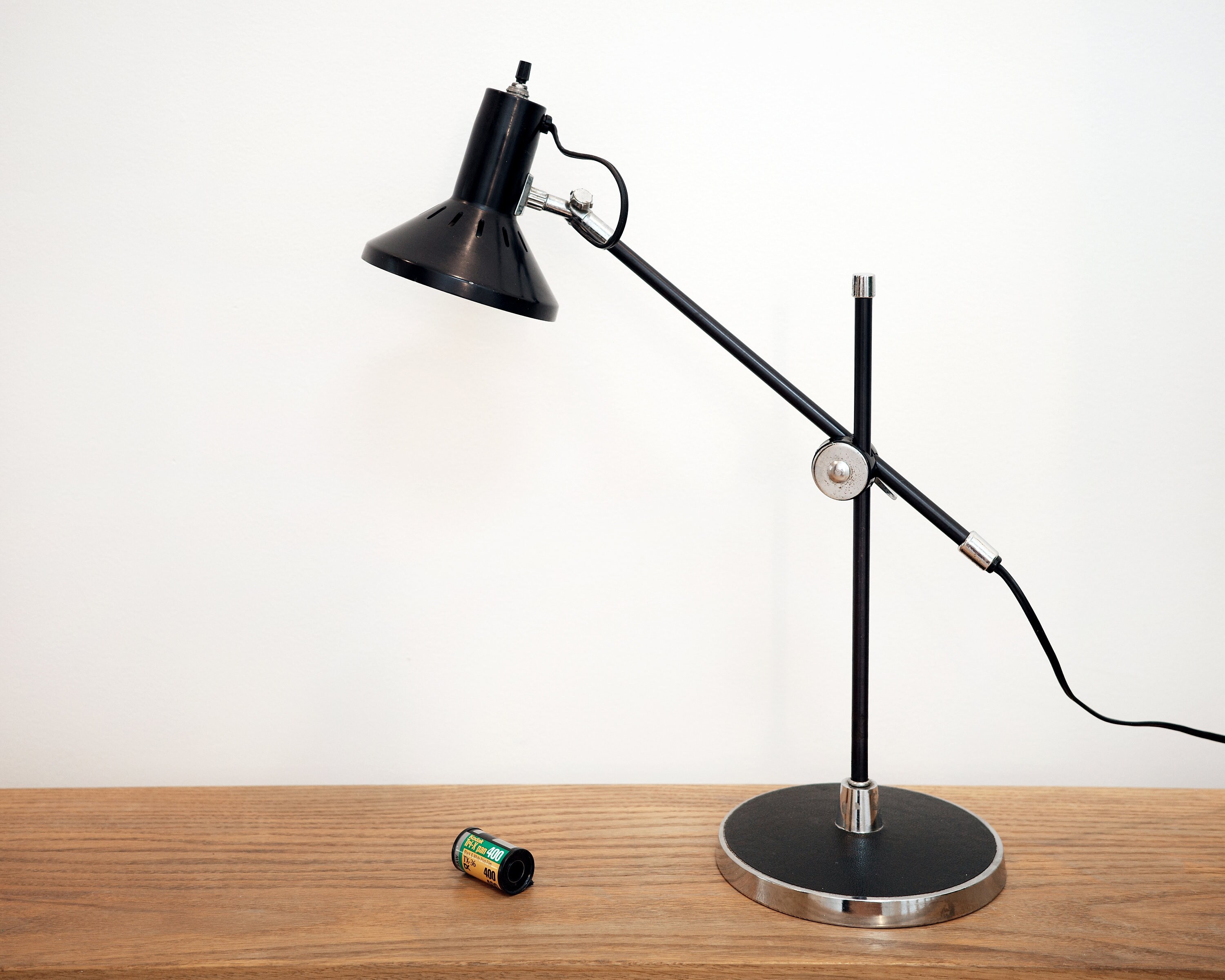 Vintage MCM Mid century Black Cantilever Bedside Desk Table Light Lamp Etsy