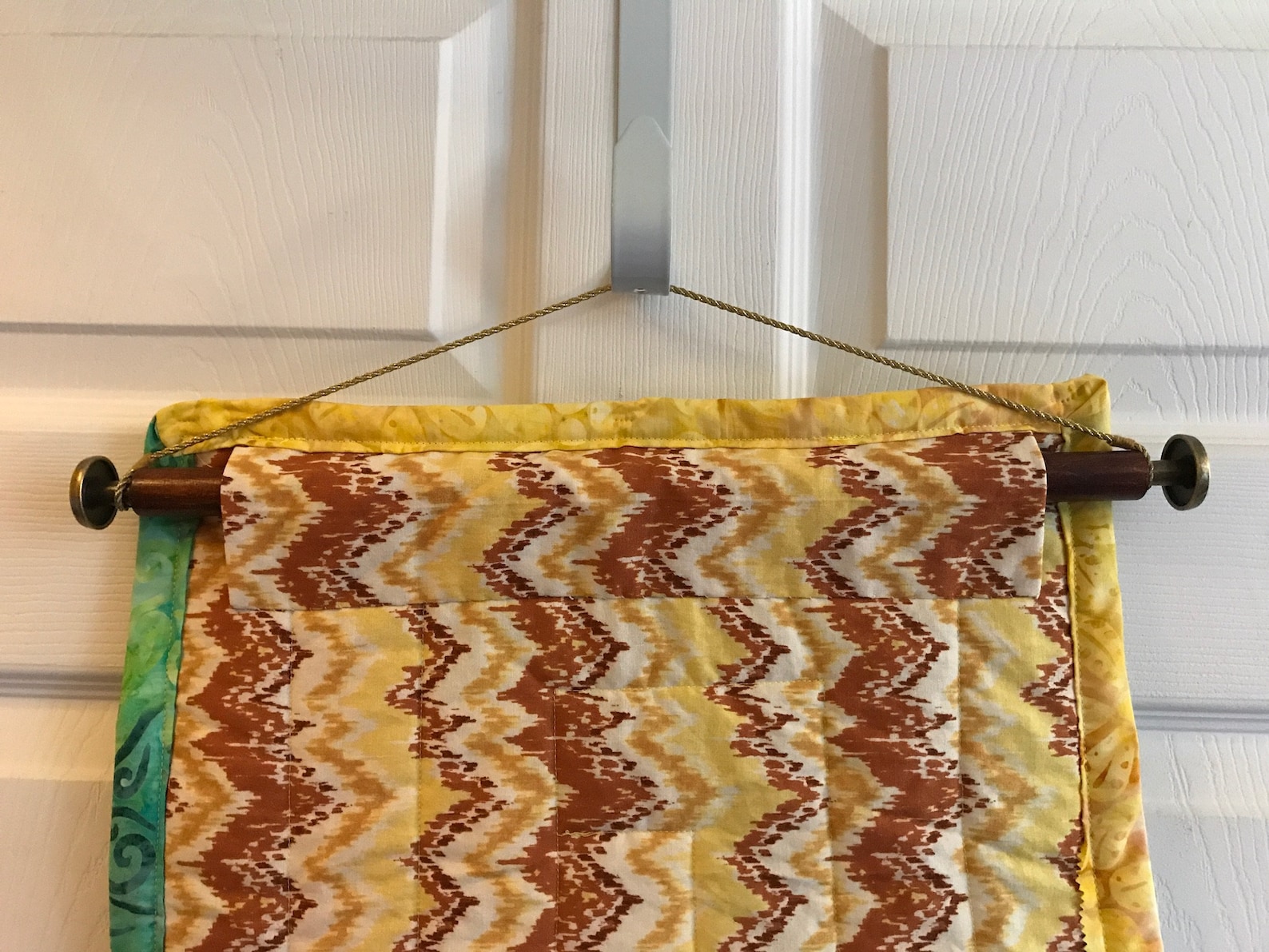 18 28 Stained Hanging Rod for Quilt Tapestry - Etsy